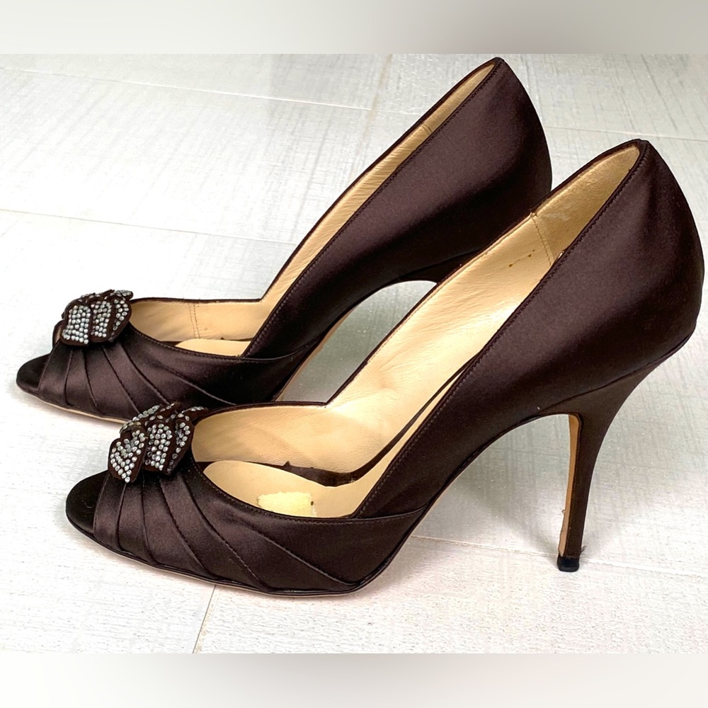 Alexandra Neel Satin Pumps With Embelishment - Gem